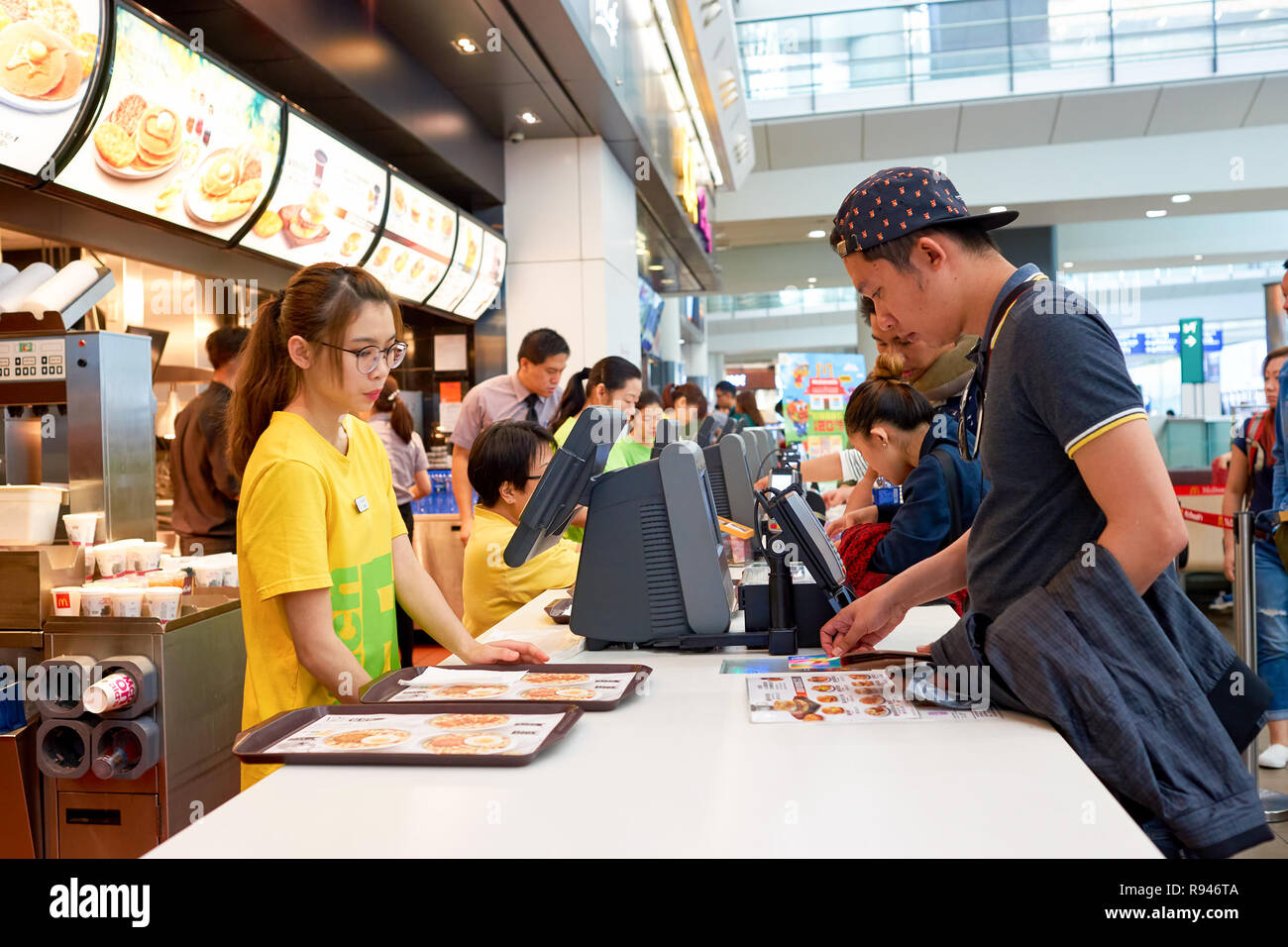HONG KONG - CIRCA NOVEMBER, 2016: counter service in a McDonald's ...