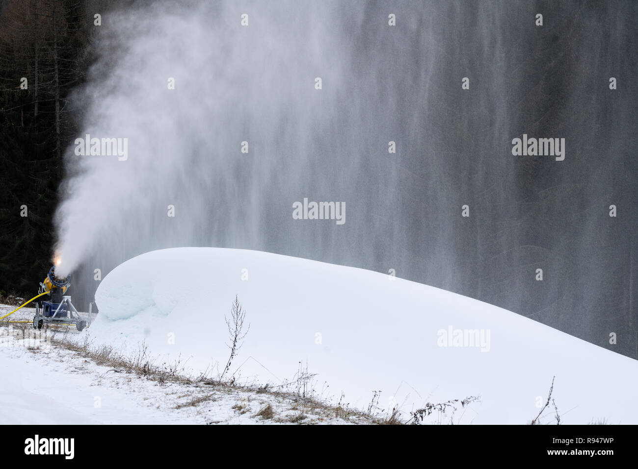 snow cannon in action Stock Photo - Alamy