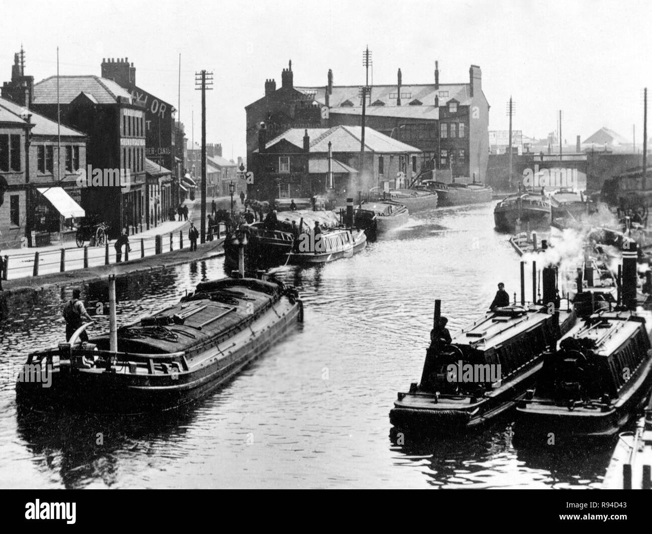 Runcorn canal Black and White Stock Photos & Images - Alamy