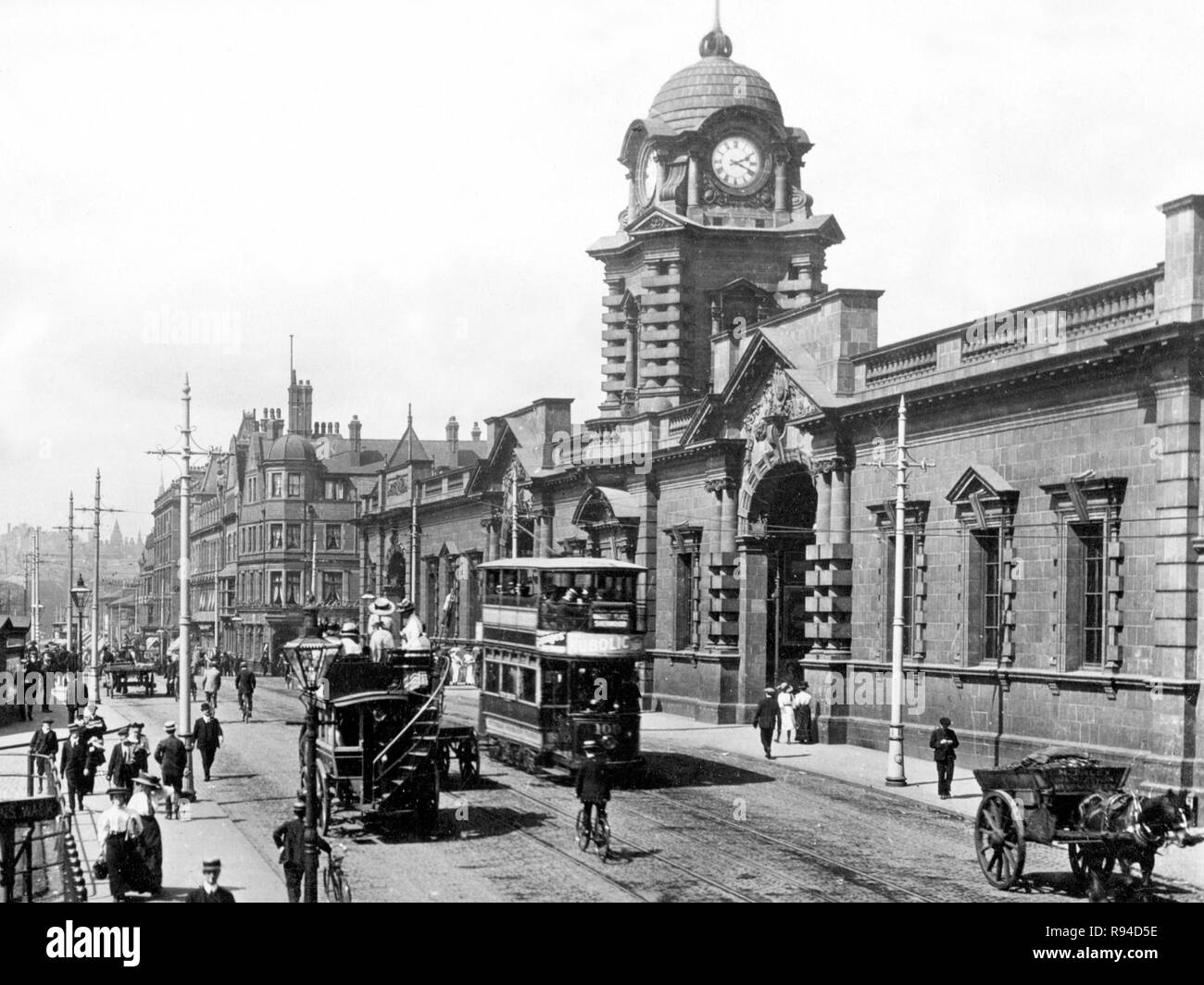 Carrington Street and Midland Railway Station, Nottingham Stock Photo ...