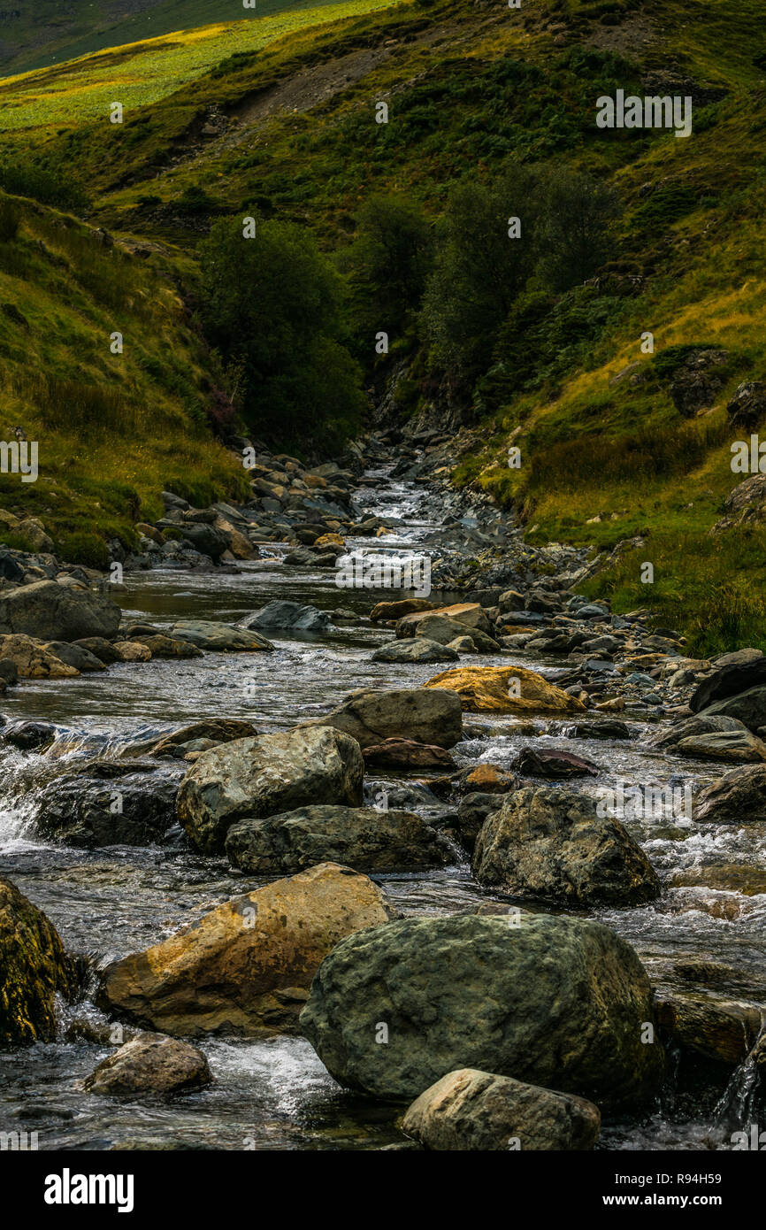 White water spray hi-res stock photography and images - Alamy