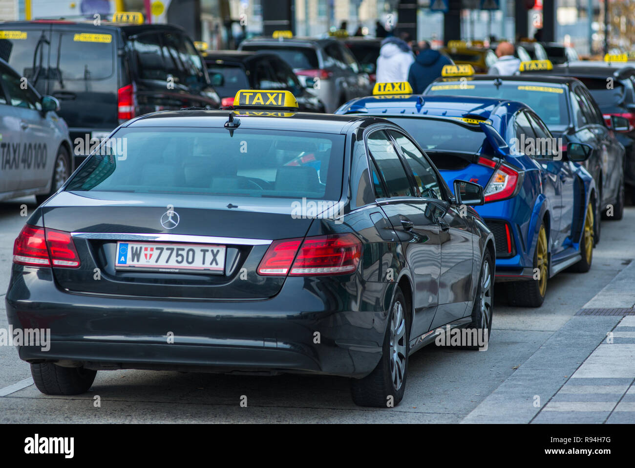 Taxi cabs at Hauptbahnhof railway station, Vienna, Austria Stock Photo ...