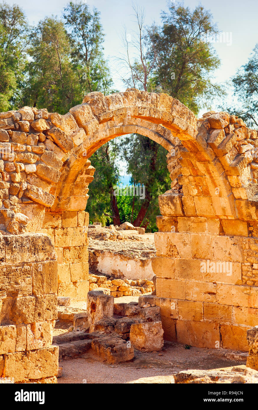 Ancient stone ruins with arch Stock Photo - Alamy