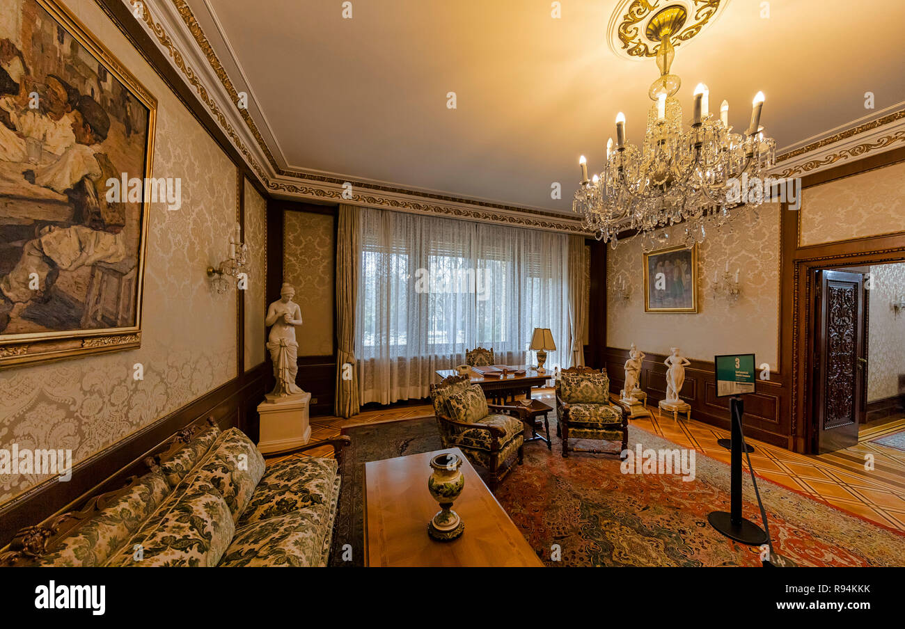 Ceausescu mansion hi-res stock photography and images - Alamy