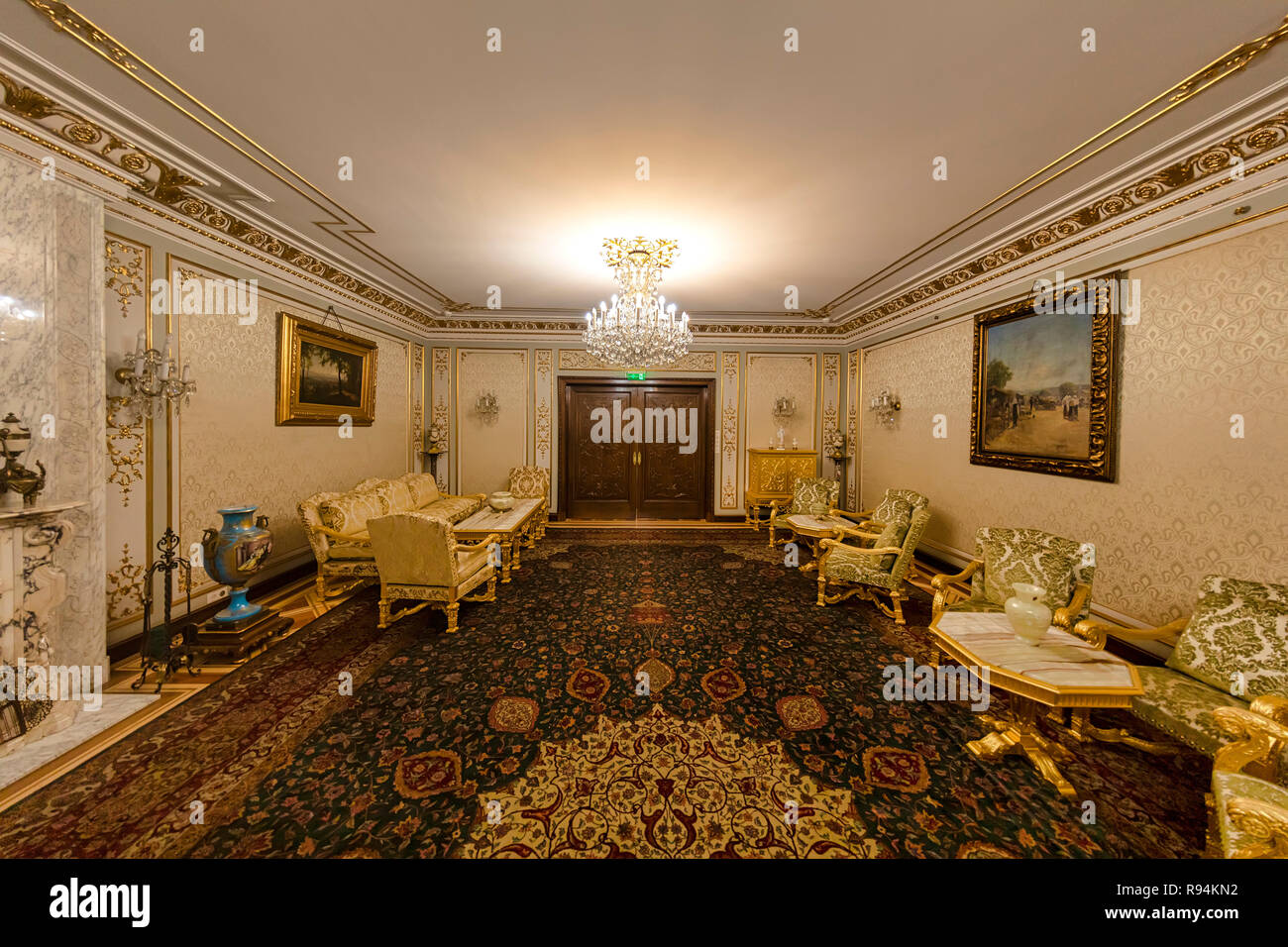 Ceausescu mansion hi-res stock photography and images - Alamy