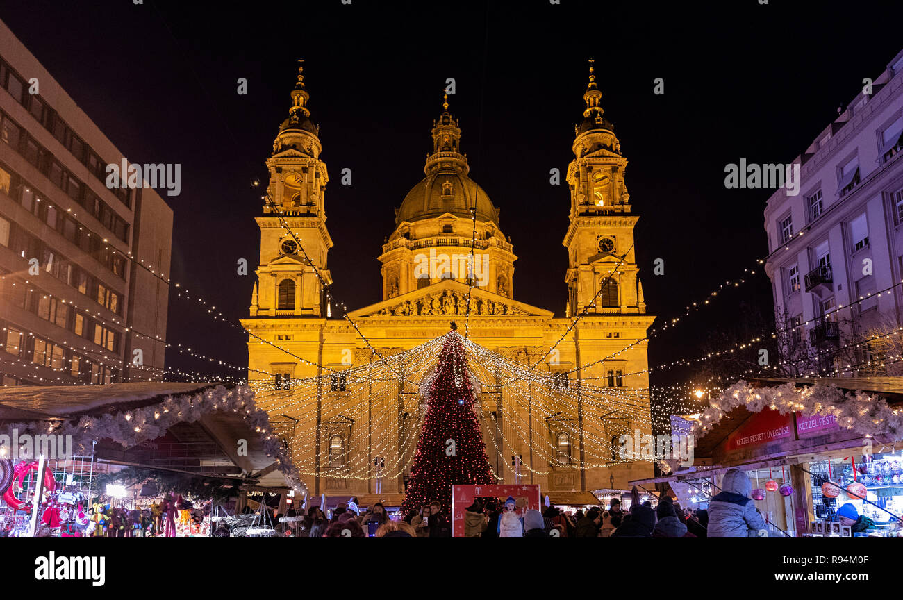BUDAPEST, HUNGARY - DECEMBER 16: The crowd surges around the Christmas ...