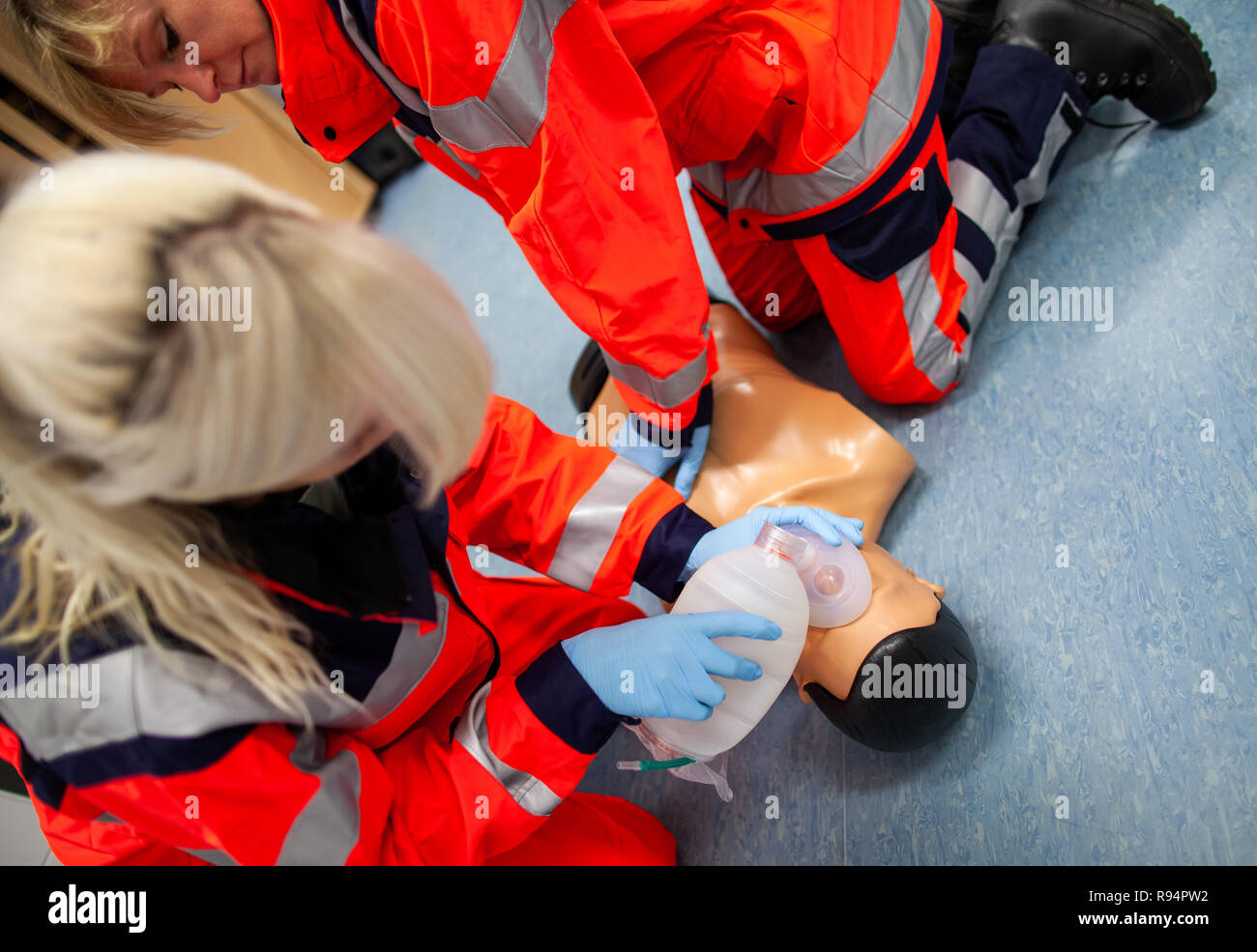 German paramedic trains emergency basics on a puppet Stock Photo - Alamy