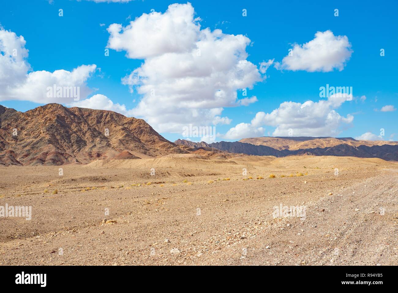Israeli Negev desert sand and rocks near Eilat Stock Photo - Alamy