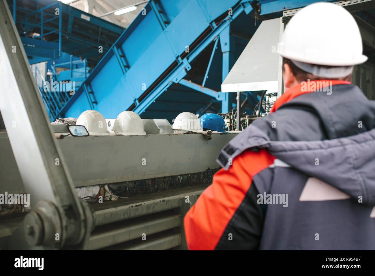 Waste processing plant. Technological process for acceptance, storage ...