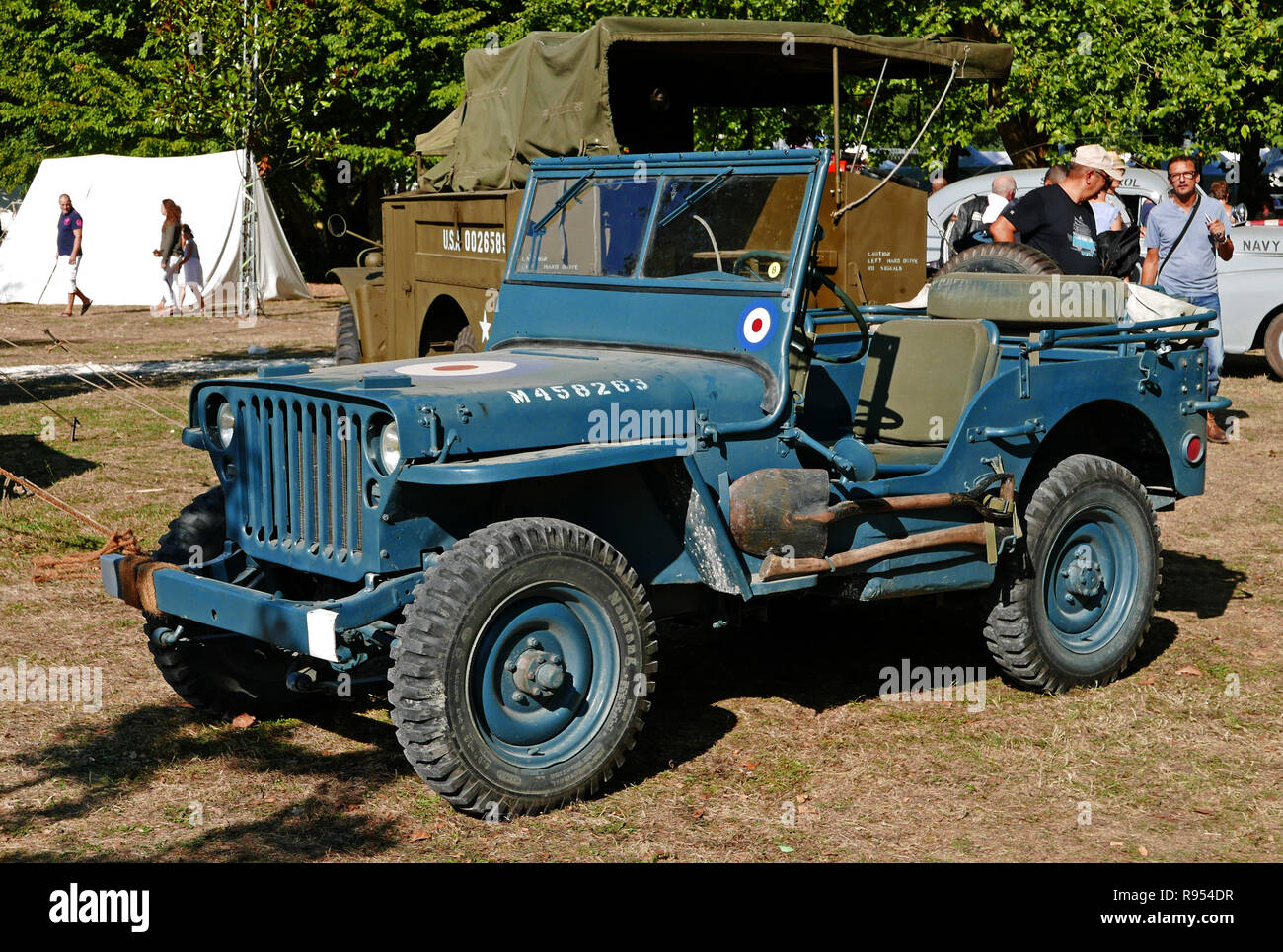 Navy jeep hi-res stock photography and images - Alamy