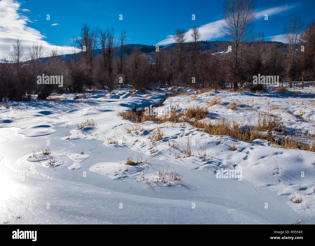 Rural winter scene hi-res stock photography and images - Alamy