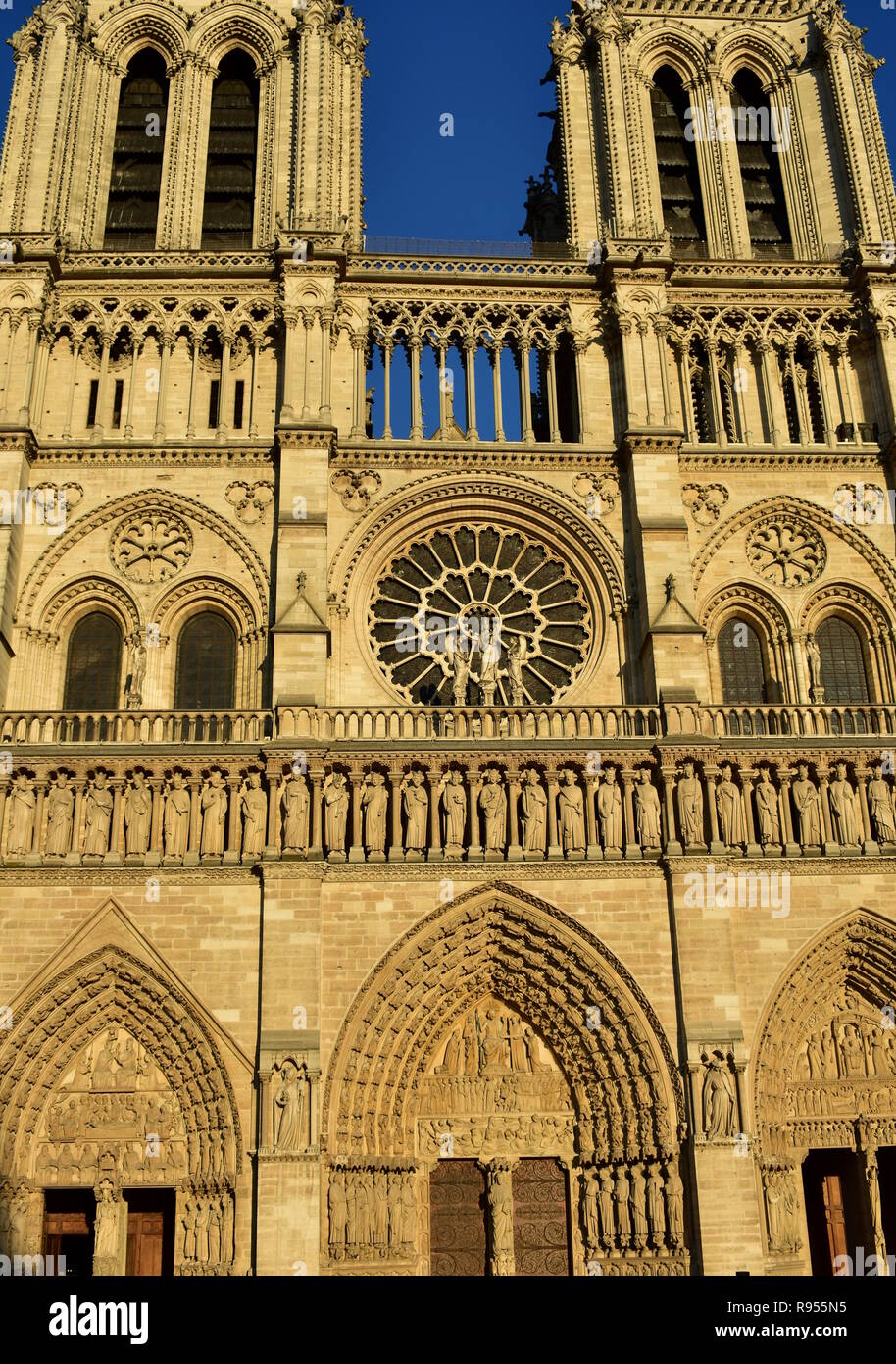 Fleche rose hi-res stock photography and images - Alamy