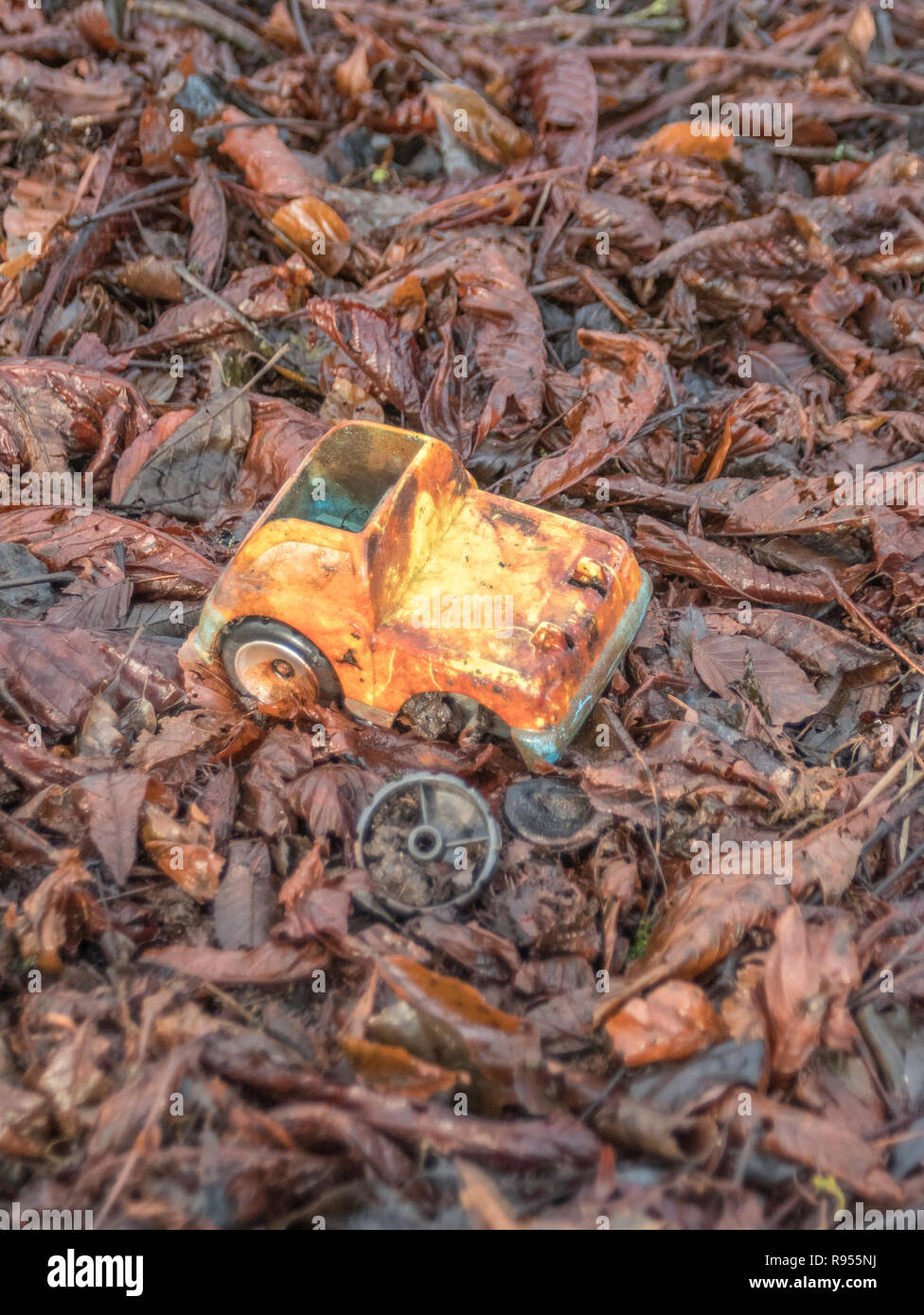 Car body repair metaphor hi-res stock photography and images - Alamy