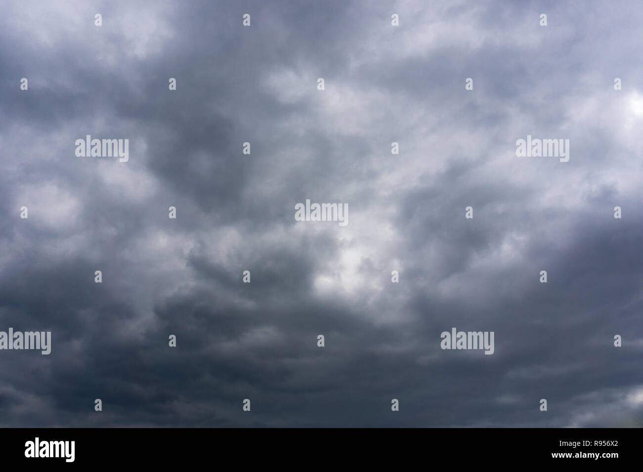 Big grey plane hi-res stock photography and images - Alamy
