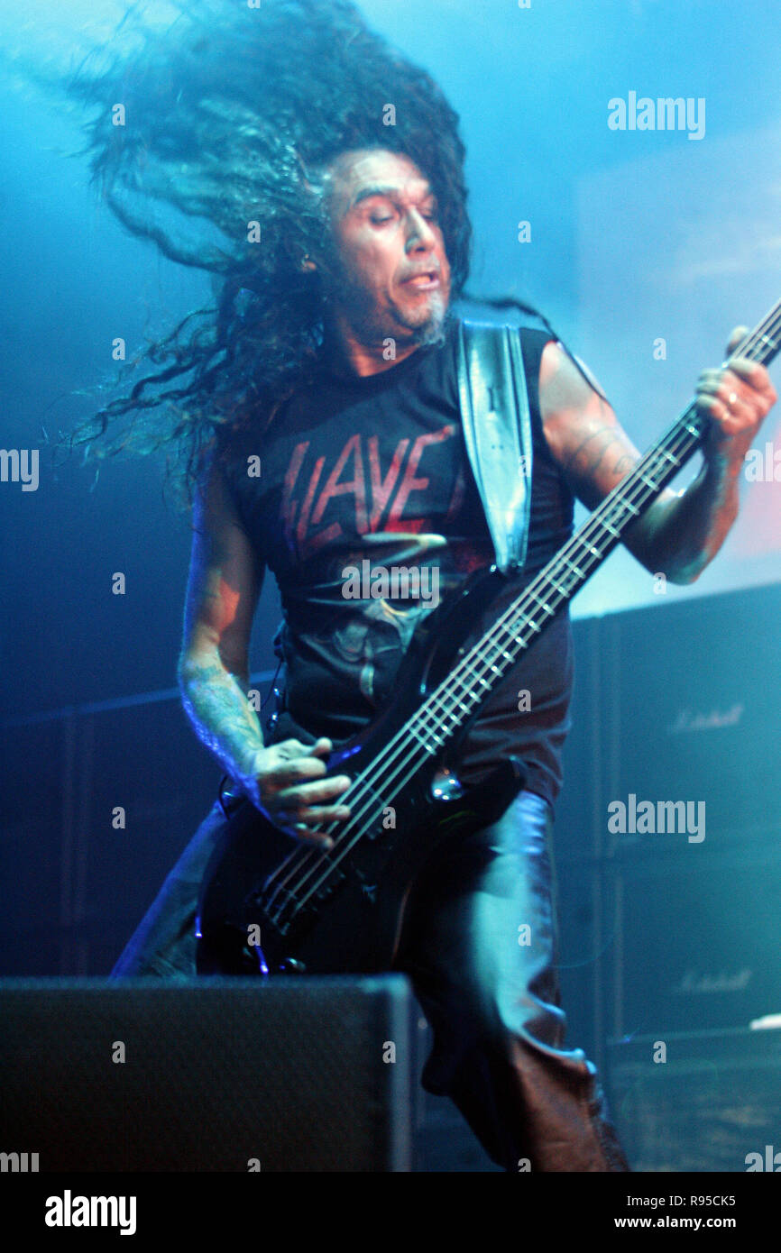 Tom Araya Young