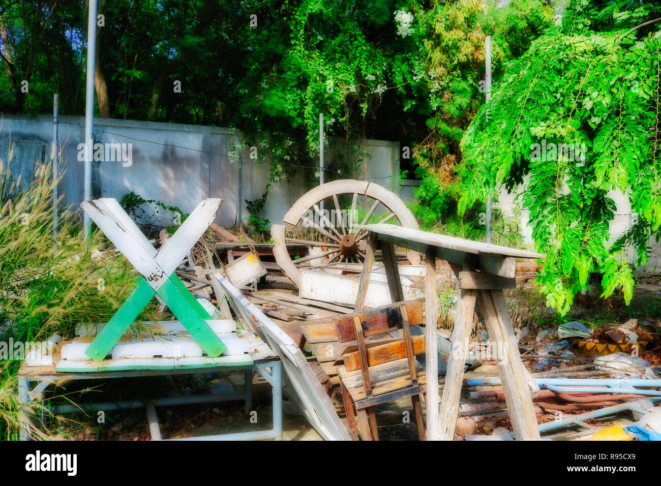 Plastic wood waste rubbish hi-res stock photography and images - Alamy