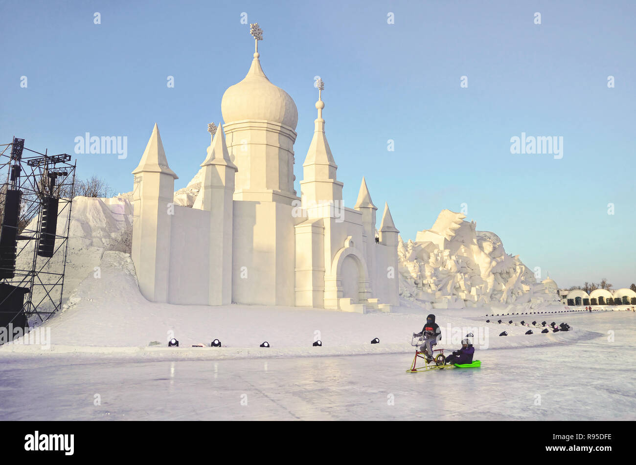 Snow sculpture castle hi-res stock photography and images - Alamy