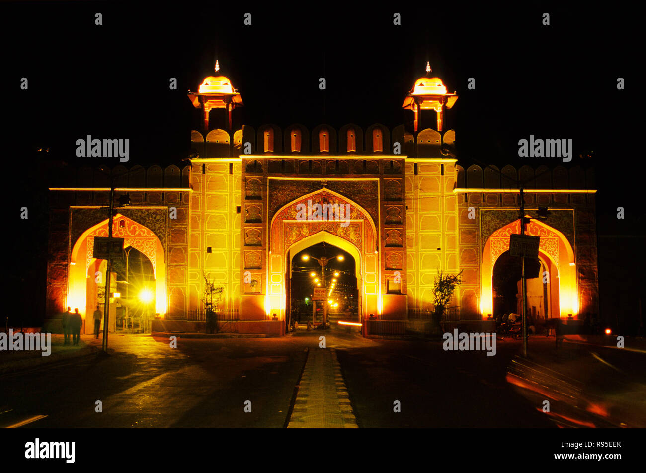 Gate of jaipur, rajasthan, india Stock Photo - Alamy
