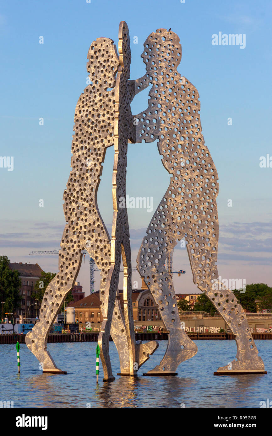 Statue molecule man hi-res stock photography and images - Alamy
