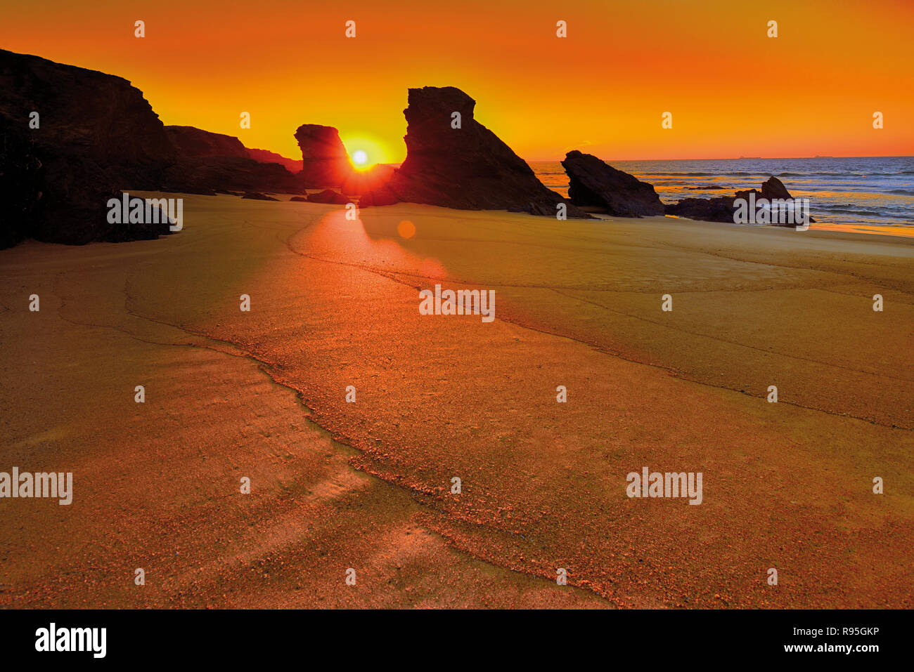 Best calm beaches hi-res stock photography and images - Alamy