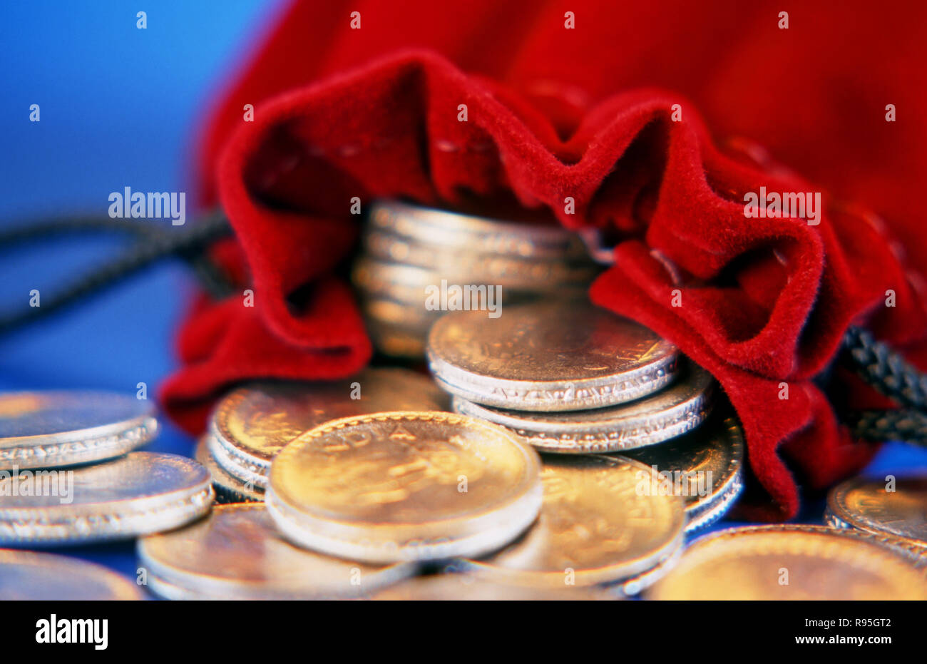 Silver coins hi-res stock photography and images - Alamy