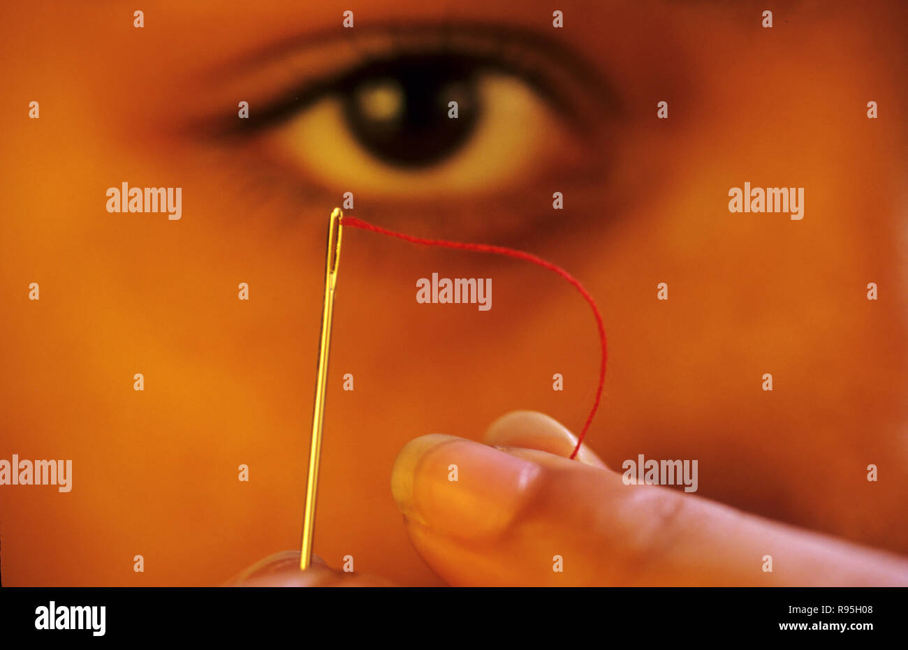 Needle and thread and stitches hi-res stock photography and images - Alamy