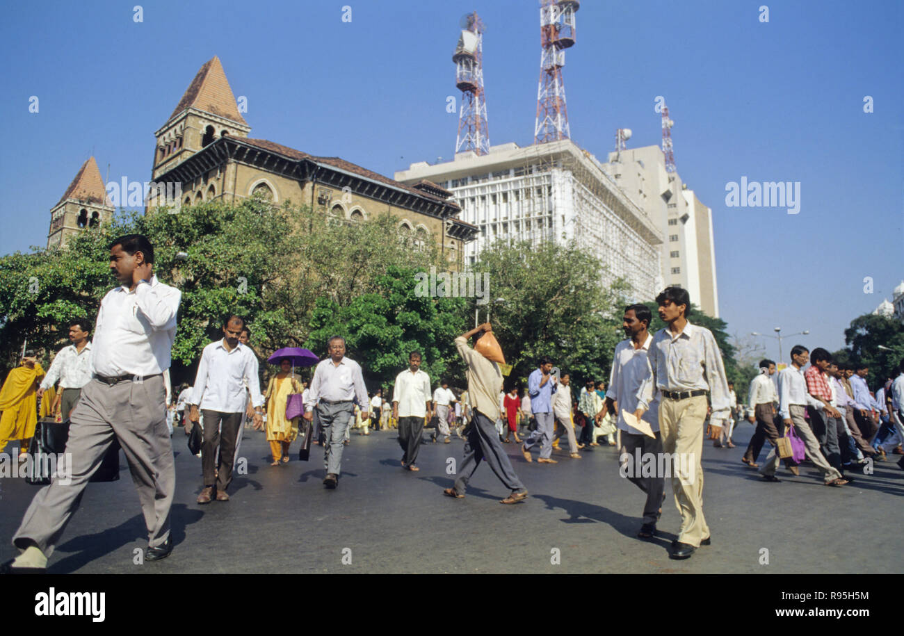 People crossing road, Flora Fountain, Mumbai, Maharashtra, India Stock ...