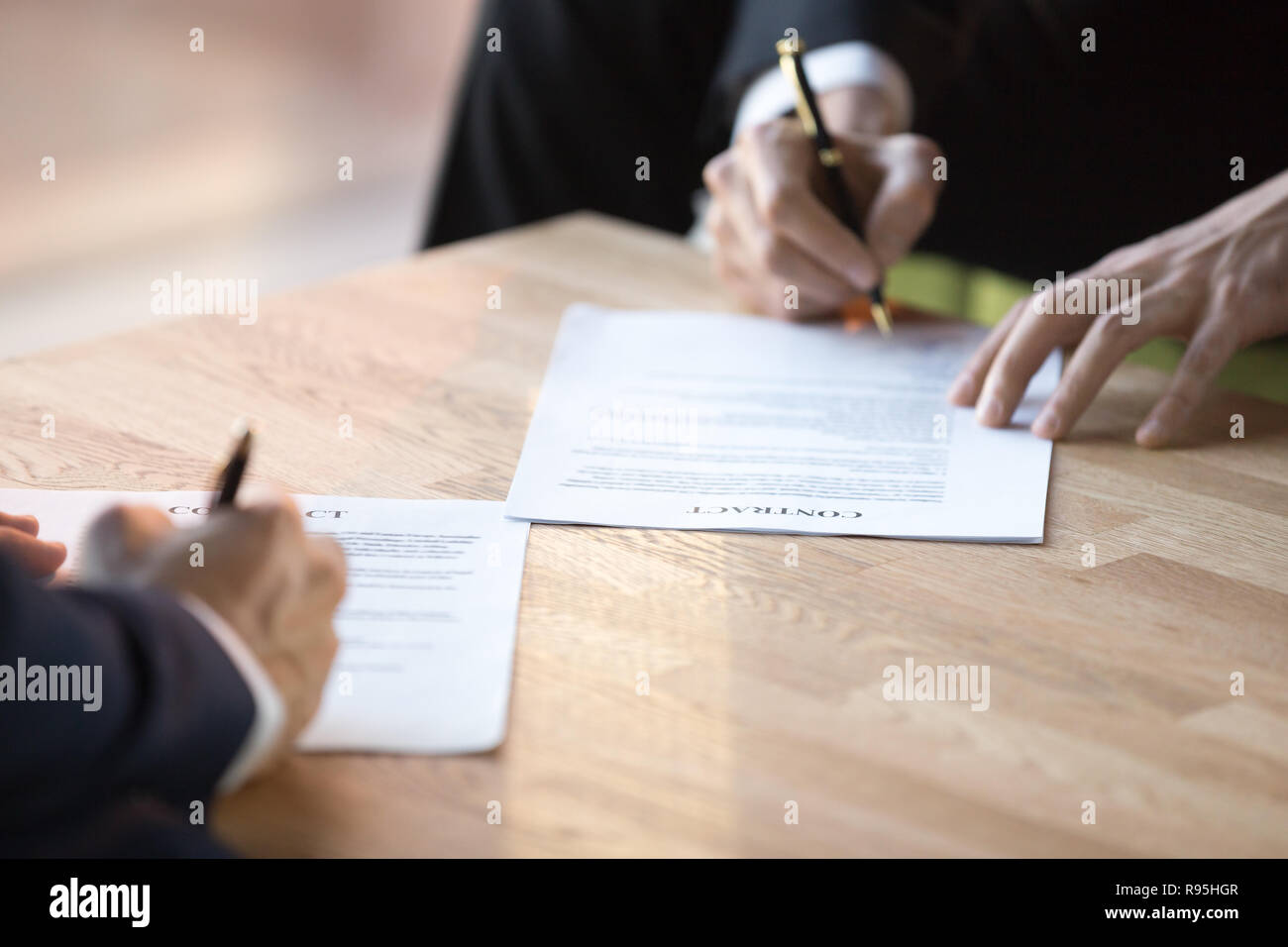 Acceptance and signature hi-res stock photography and images - Alamy