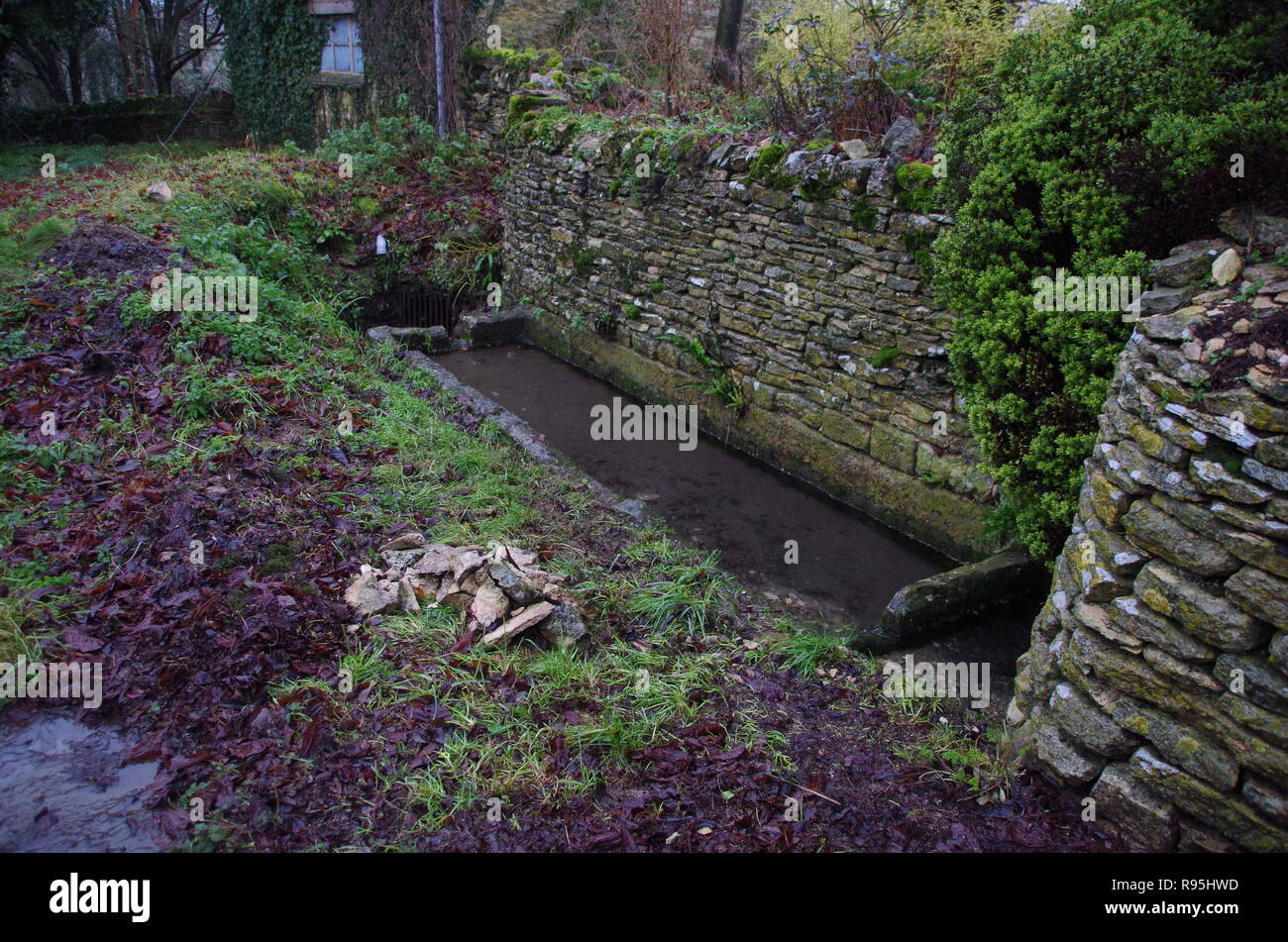 Cold Aston. The Macmillan Way. Long-distance trail. Gloucestershire ...