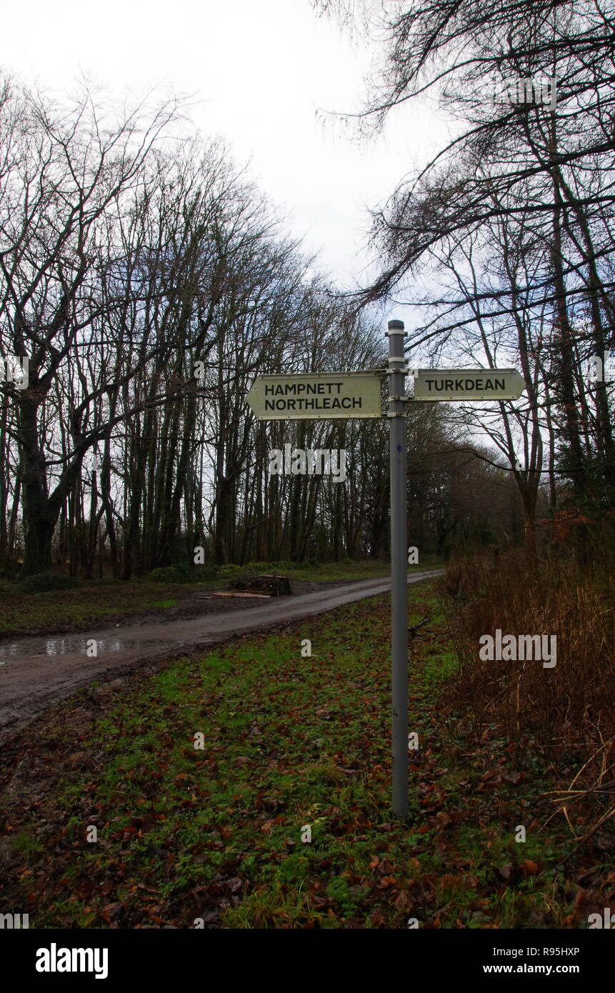 The Macmillan Way. Long-distance trail. Gloucestershire. Cotswolds ...