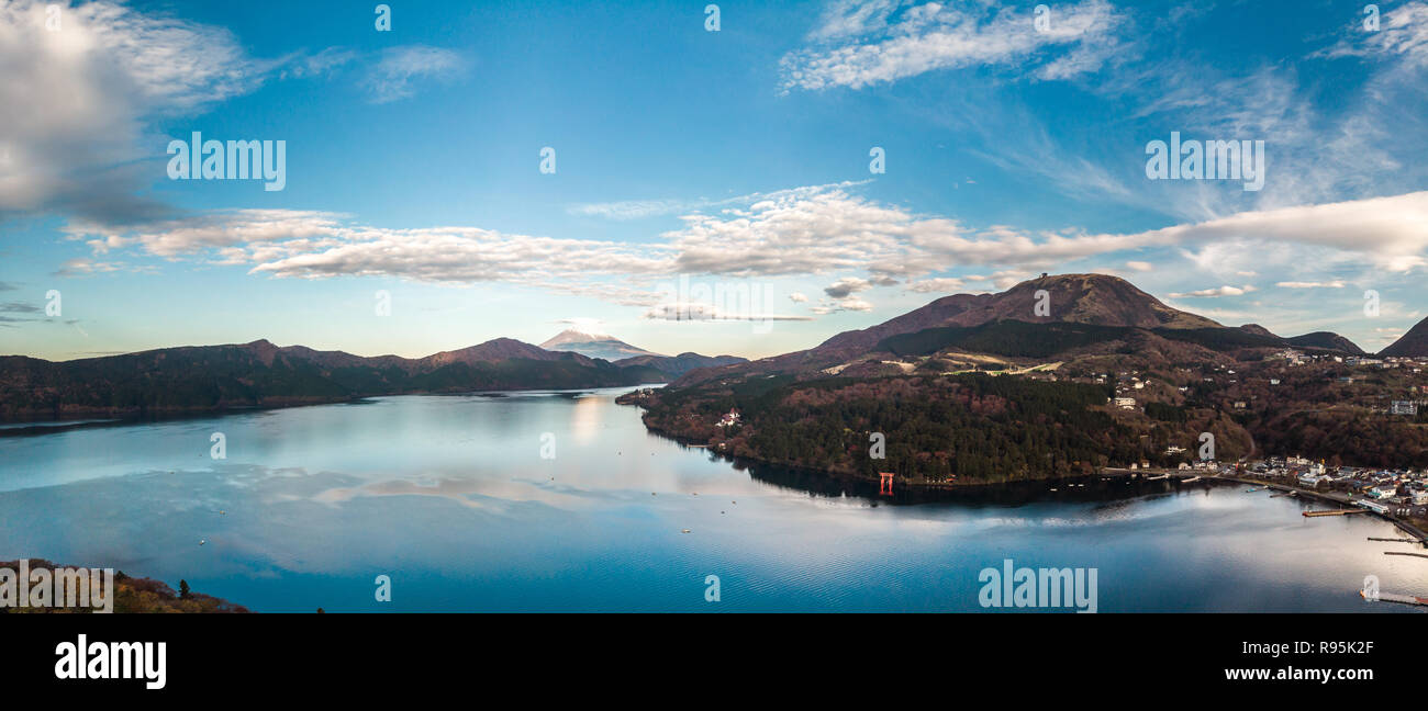 Mount Fuji and Lake Ashi.The shooting location is Lake Ashi, Kanagawa ...