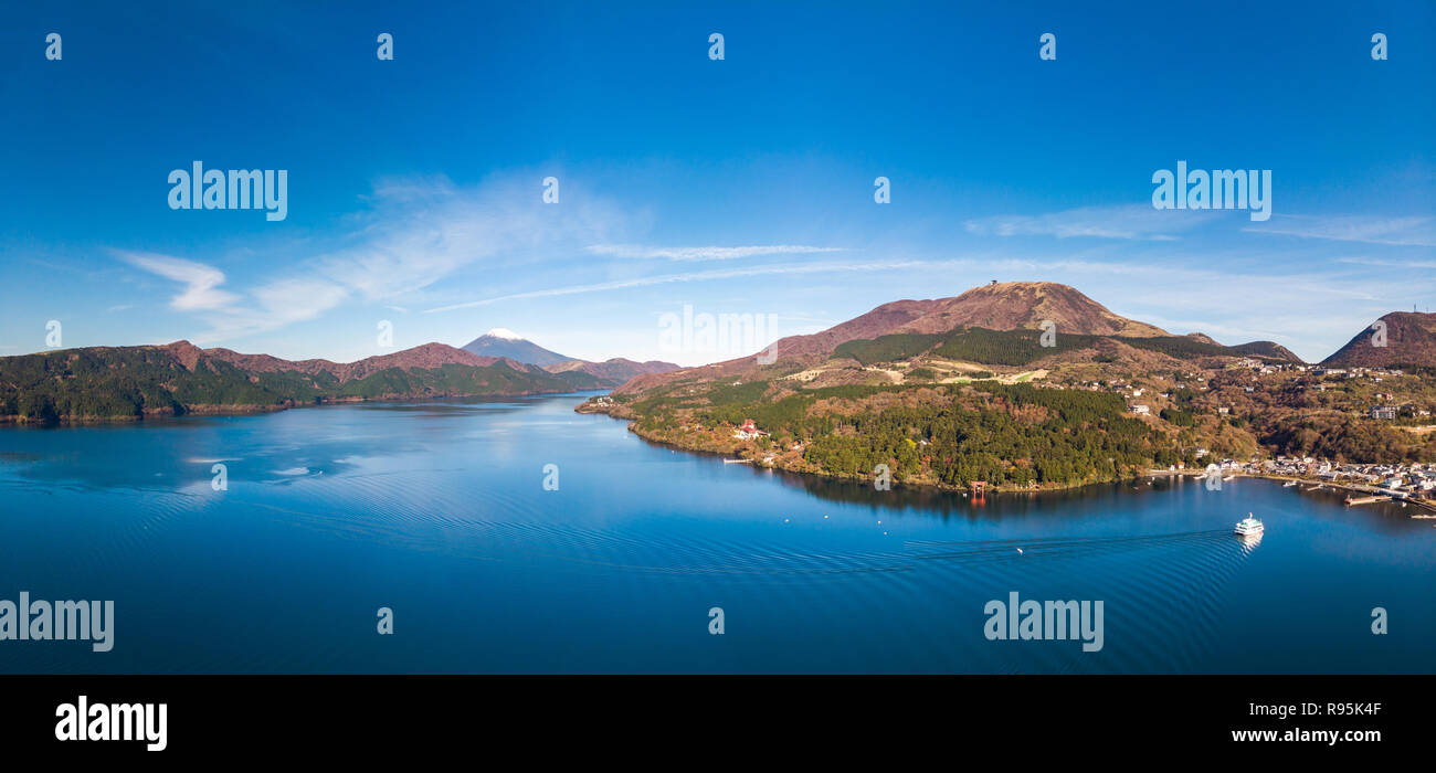 Mount Fuji and Lake Ashi.The shooting location is Lake Ashi, Kanagawa ...