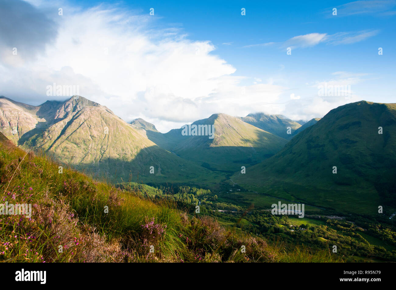 The mountains of glencoe hi-res stock photography and images - Alamy