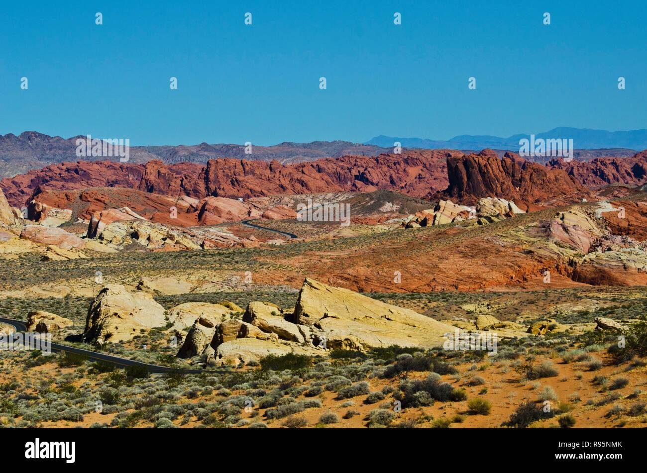 Nevada, Valley of Fire State Park, Mouse Tank Road Looking North Stock ...