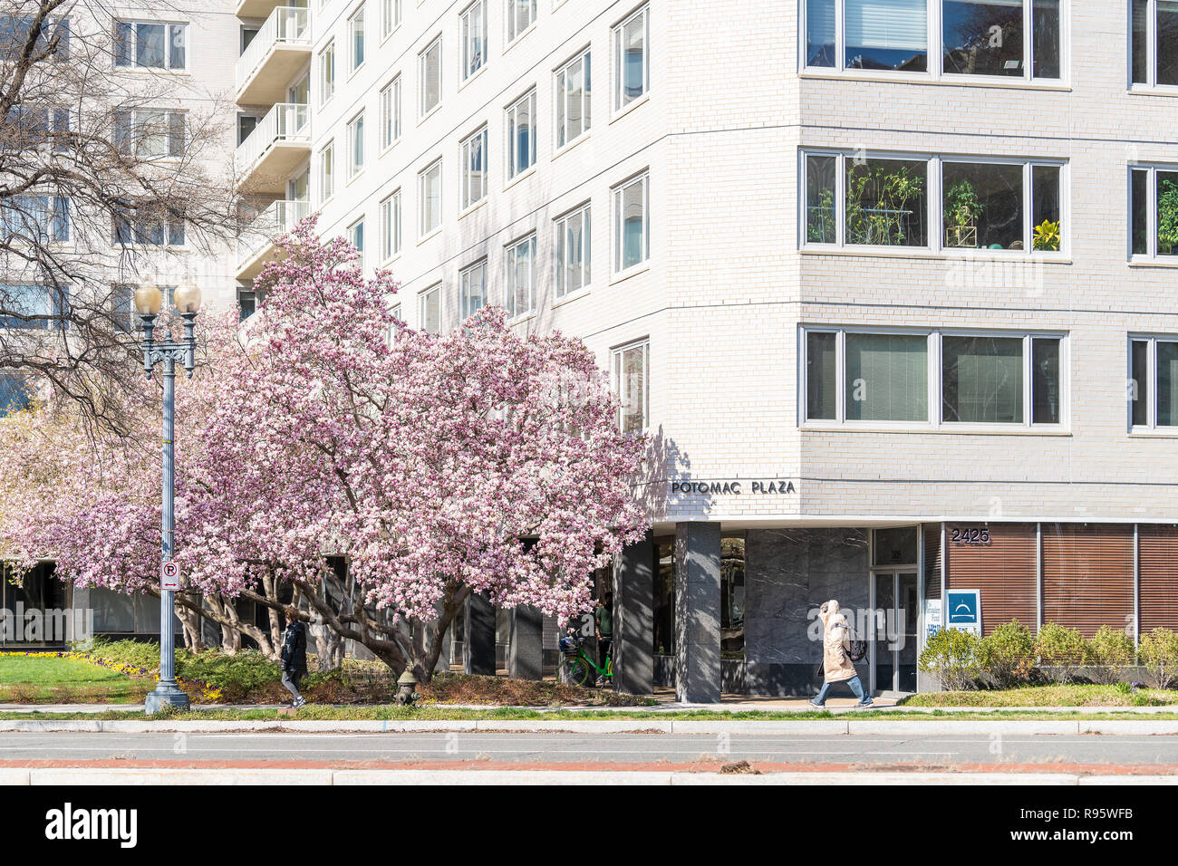 Potomac center plaza hi-res stock photography and images - Alamy