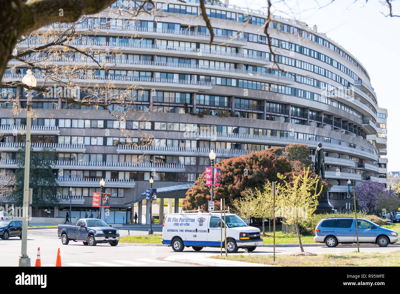 Watergate building washington hi-res stock photography and images - Alamy