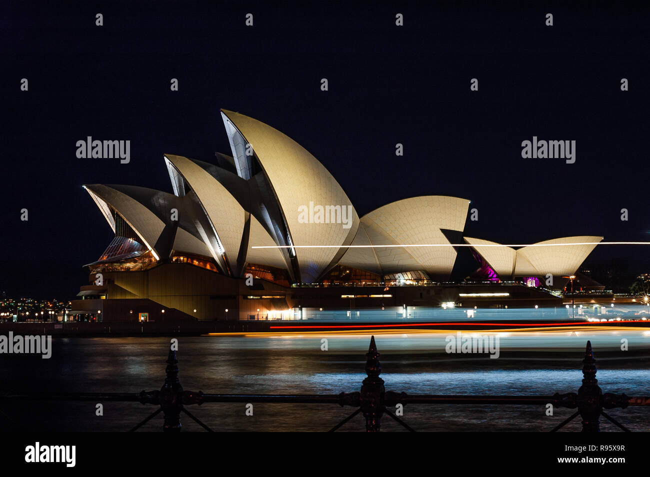 Sydney Opera House at night Stock Photo - Alamy