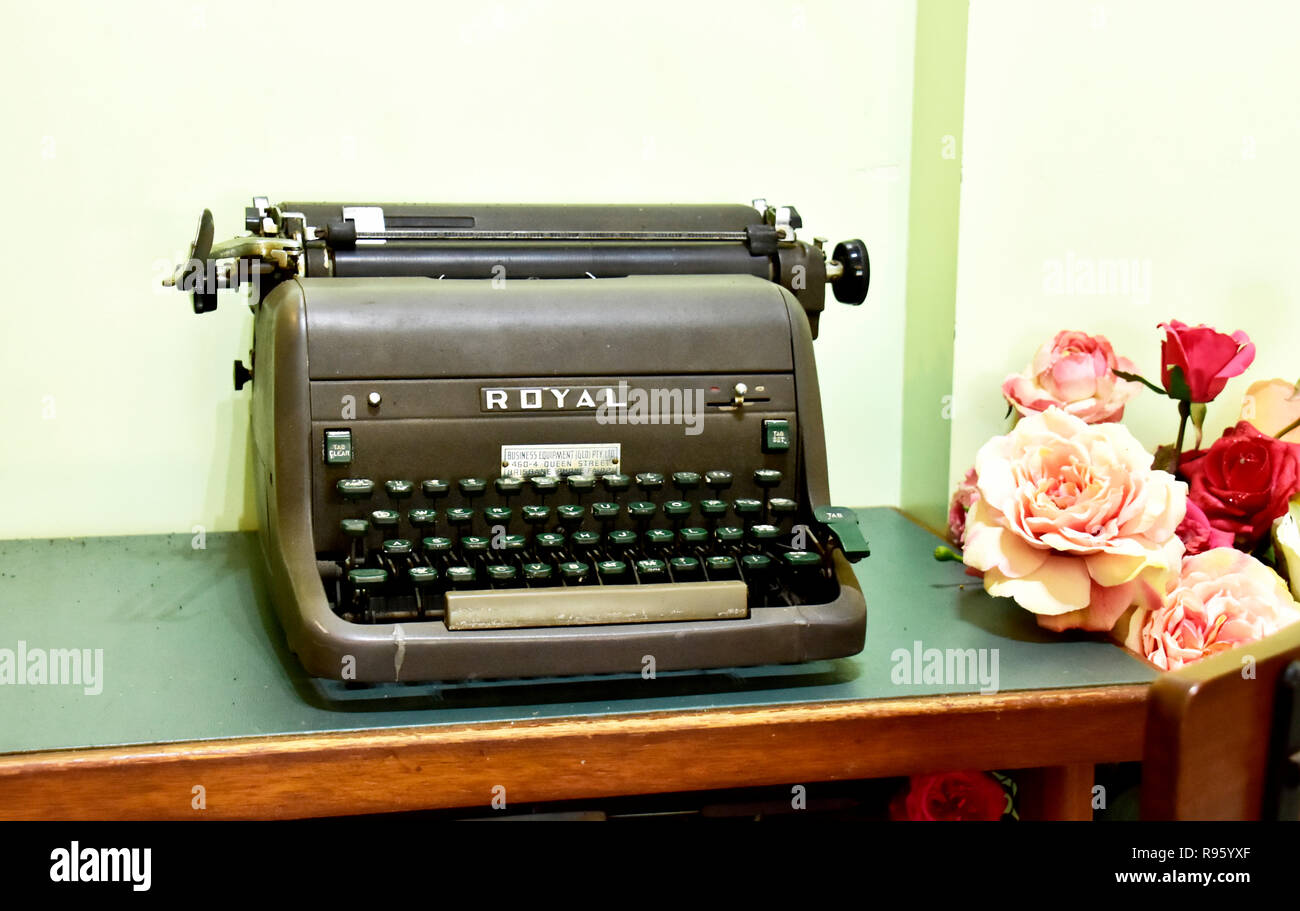 Vintage business equipment hi-res stock photography and images - Alamy