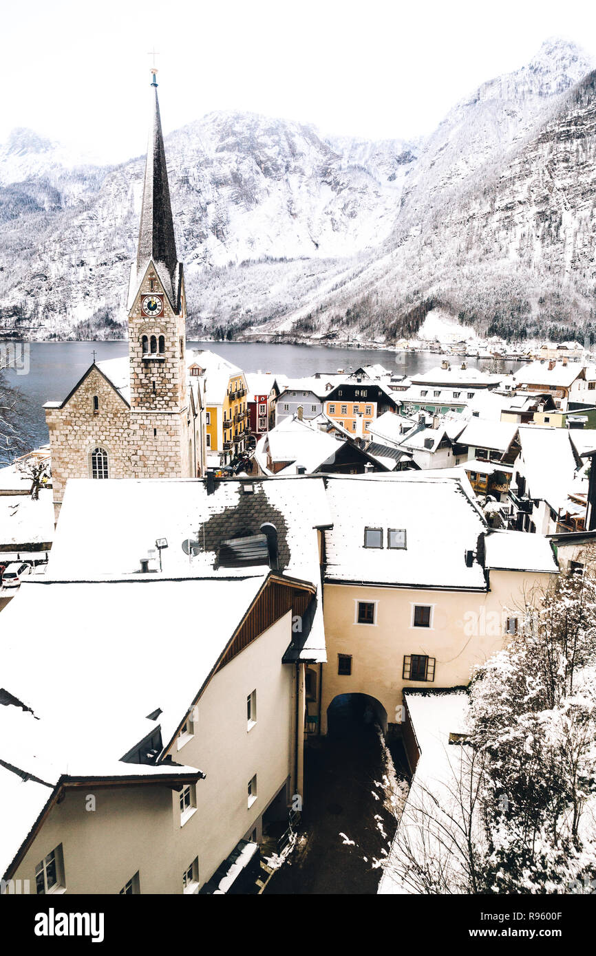 Hallstatt austria winter hi-res stock photography and images - Alamy