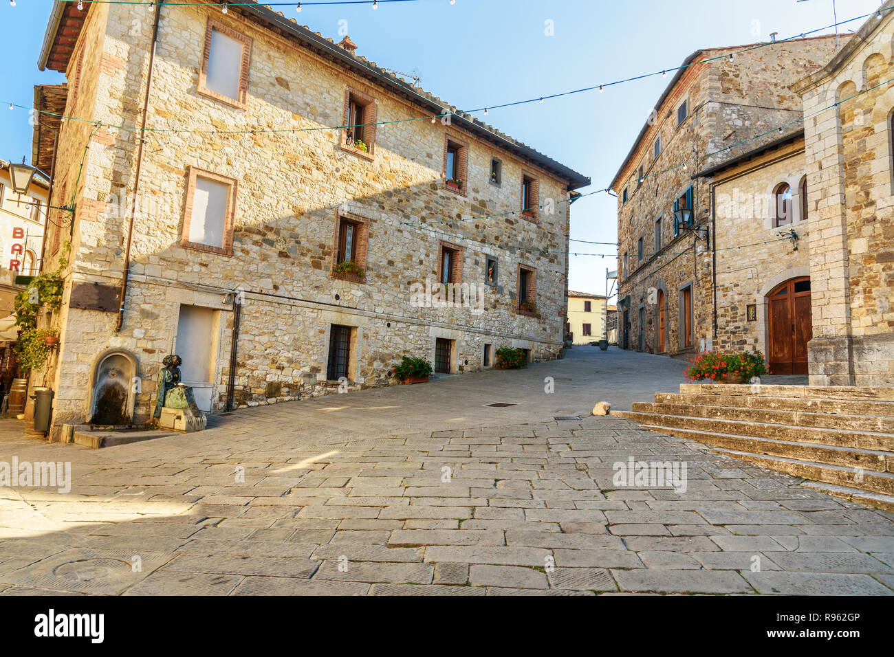 Castellina in chianti tuscany italy hi-res stock photography and images ...