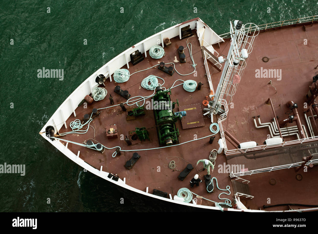 Large container ship side view hi-res stock photography and images - Alamy