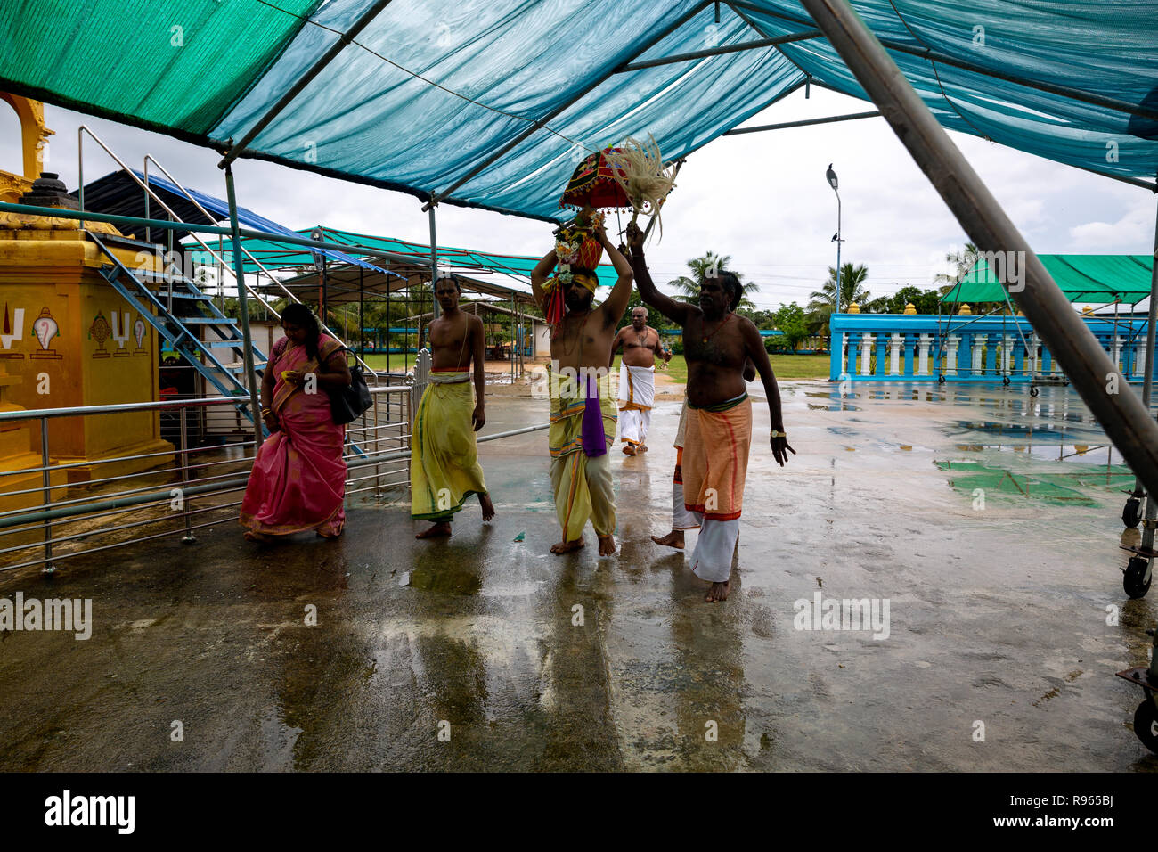 Sri Lakshmi Narayana Perumal Kovil Temple Stock Photo - Alamy