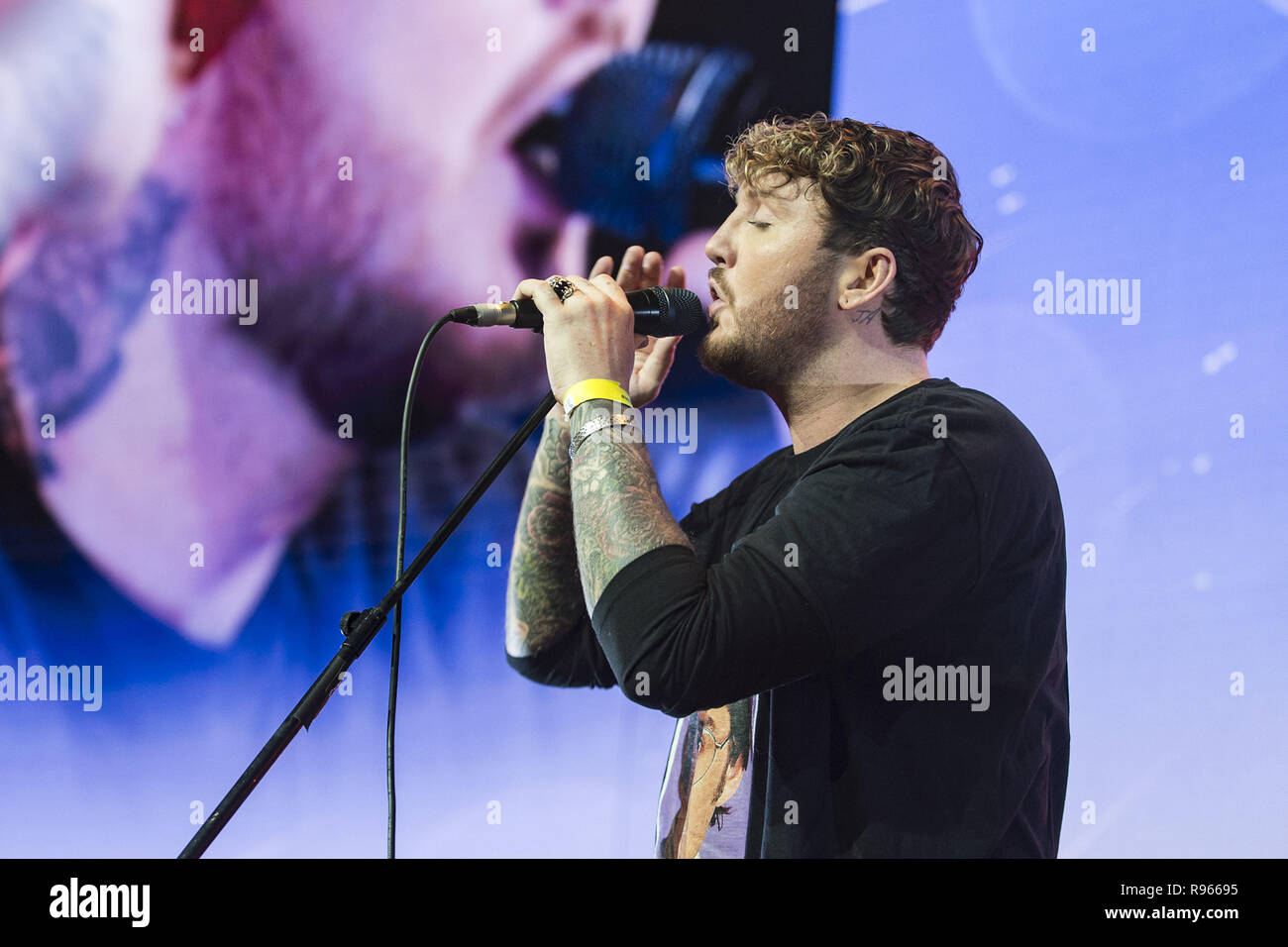 James arthur on stage hi-res stock photography and images - Alamy