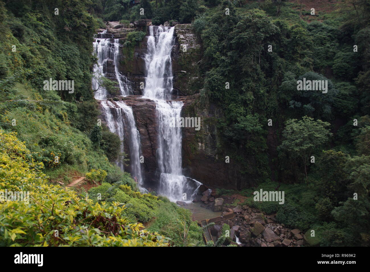 Ramboda Waterfall Sri Lanka Stock Photo - Alamy