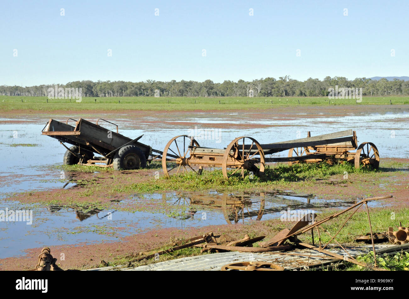 Old rustic shed in outback hi-res stock photography and images - Alamy