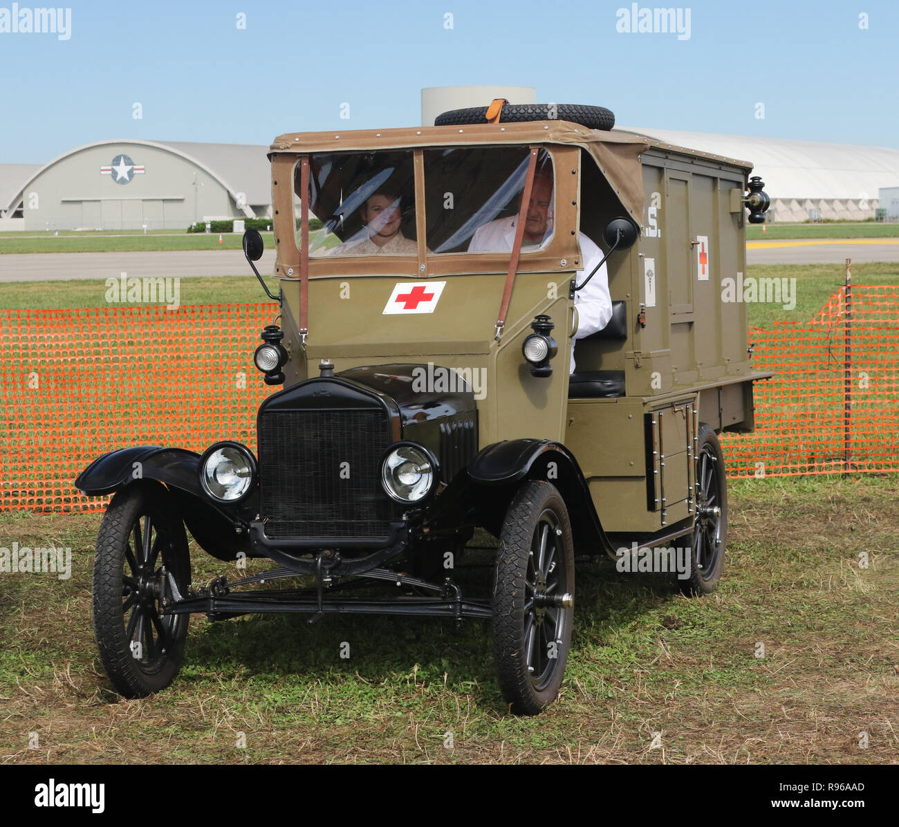 World war one ambulance hi-res stock photography and images - Alamy