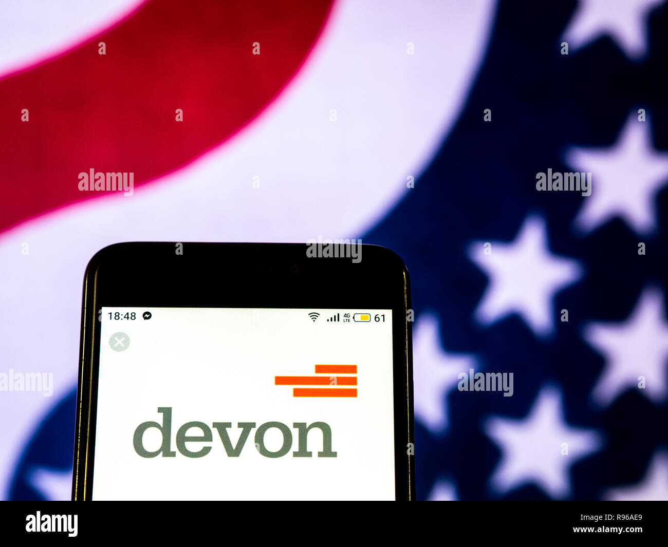 Devon energy logo hi-res stock photography and images - Alamy