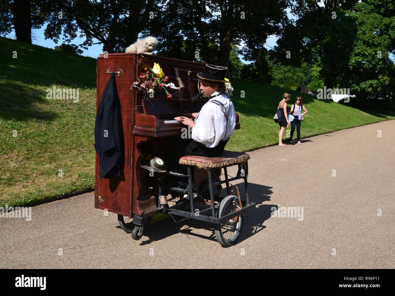 Rimskis piano bicycle hi-res stock photography and images - Alamy