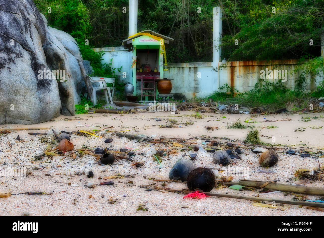In thailand garbage littered plastic hi-res stock photography and ...