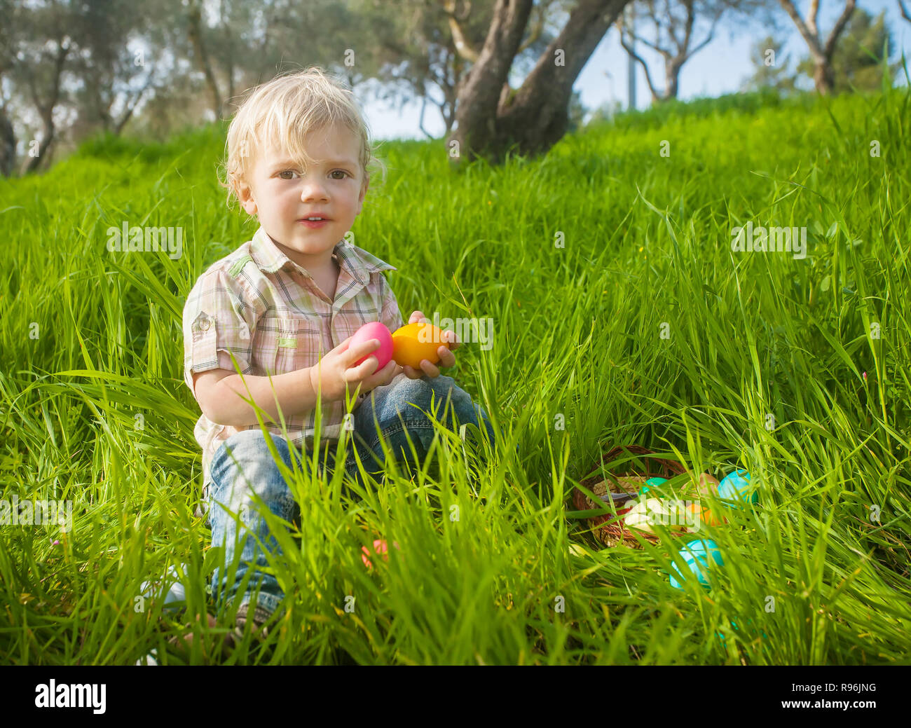 Cute spring hi-res stock photography and images - Alamy